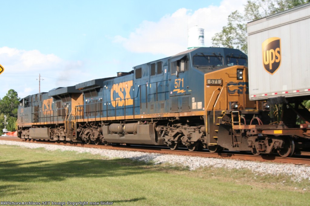 CSX 571